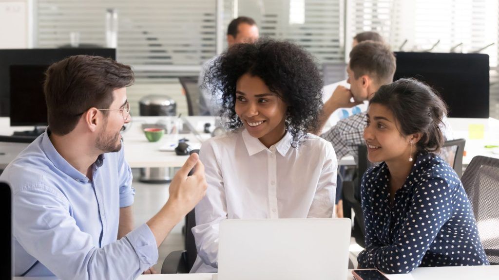 How to Improve Customer Service in Healthcare: Tips & Insights