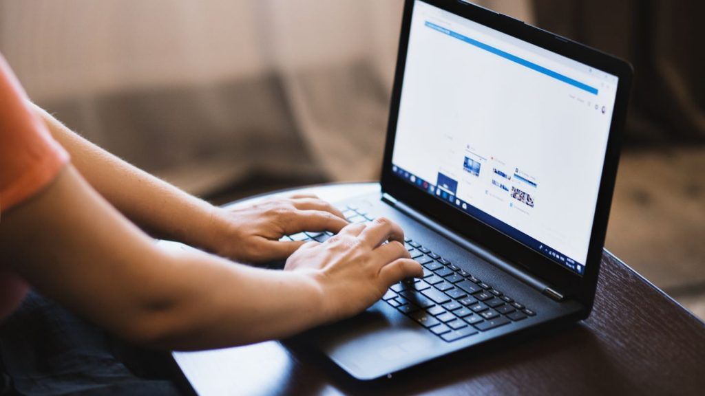 Healthcare Hashtags to Boost Engagement on Social Media